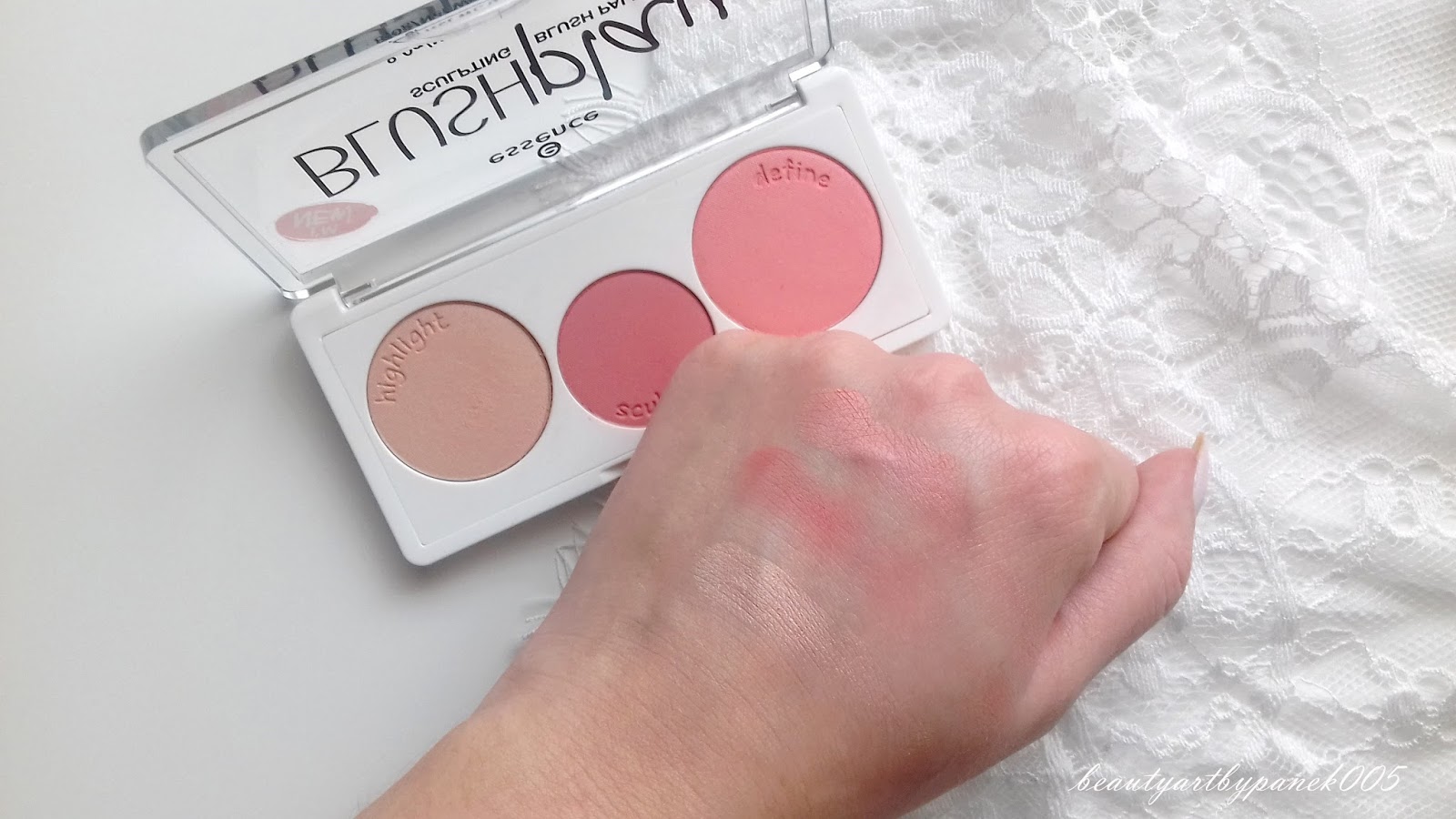 RECENZIJA: essence BLUSHplay paleta rumenila