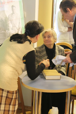 Kraina Wędrujących Wysp: Otwarcie Roku Władysława Broniewskiego w Płocku