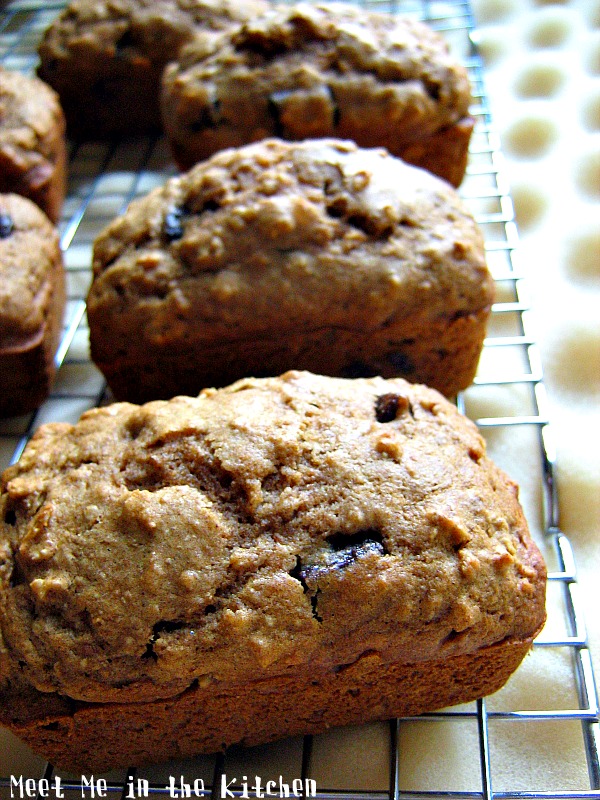 Meet Me in the Kitchen: Chocolate Chunk Oatmeal Cookie Bread