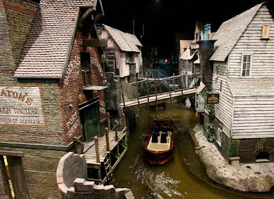 Kuweight 64: CHARLES DICKENS 200TH BIRTH ANNIVERSARY