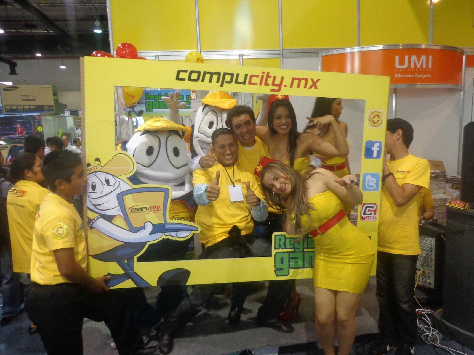 Tatiana Manosalva Fan: Preciosa en la Feria de la Computacion y ...