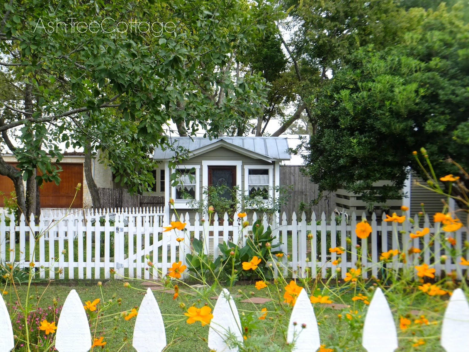 Ash Tree Cottage: Bentley's Texas Hill Country Cottage Tour