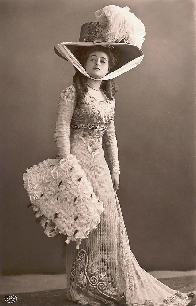 Beauty Over 100 Years Ago – 35 Stunning Postcards of Beautiful Girls in ...