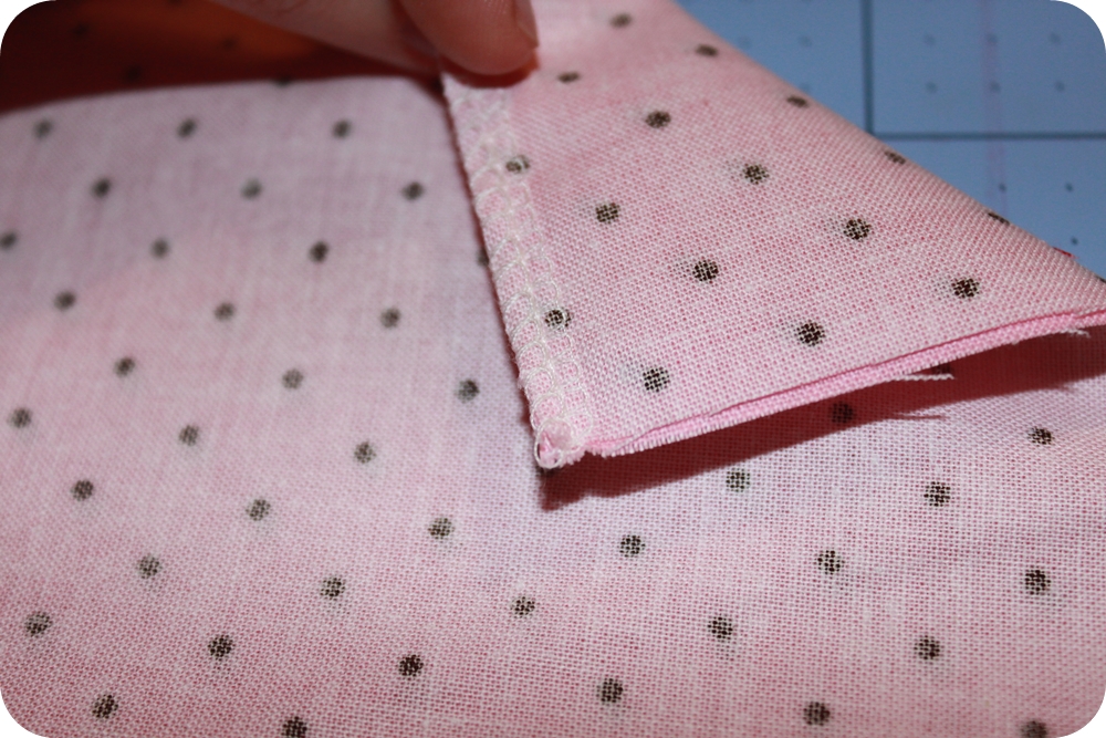 KoolBeenz: Tutorial - What to do with Serged Ends? How to tie them off ...