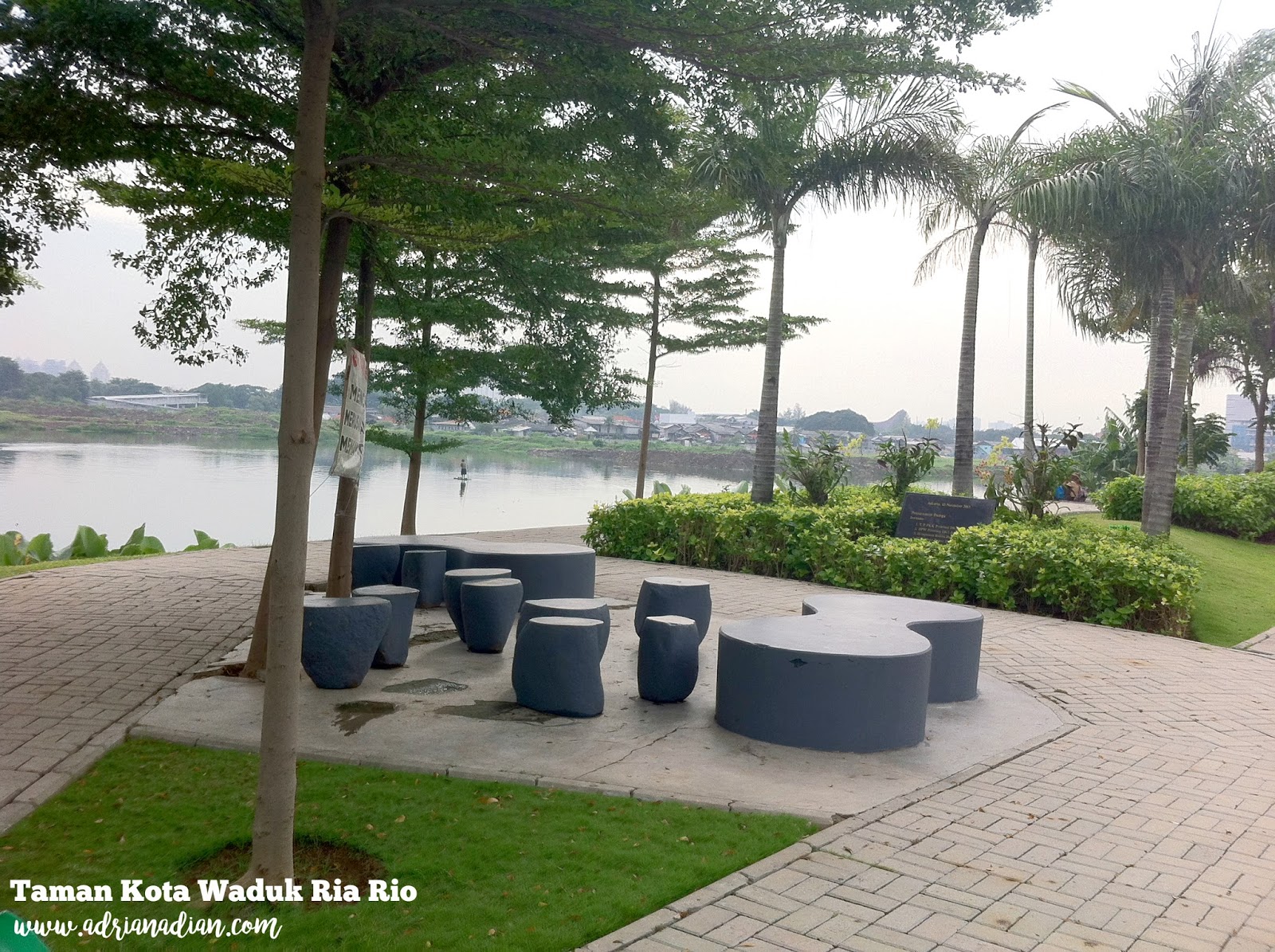 Perayaan Hari Kartini di Taman Kota Waduk Ria Rio