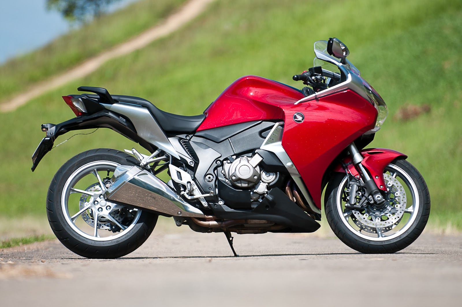 B&G Motos e Autos: Honda VFR 1200F