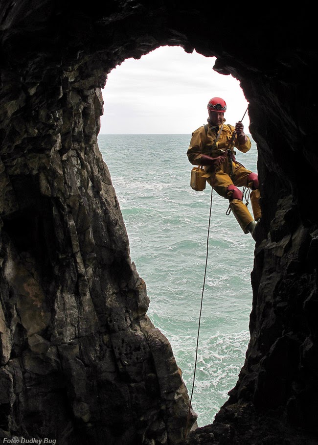 espeleobloc: Dudley Bug, espeleofotògraf (2)