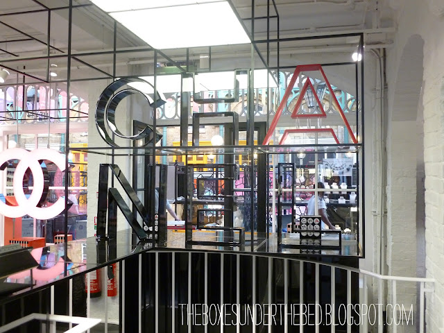 Chanel Pop-Up Store at Covent Garden | The boxes under the bed