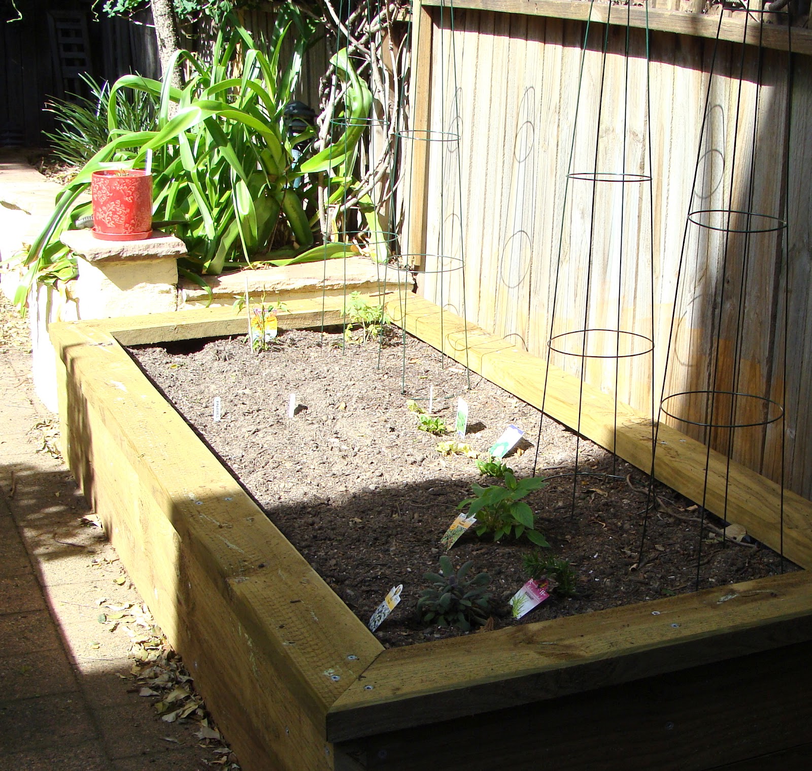 S T I T C H Y B R I T T