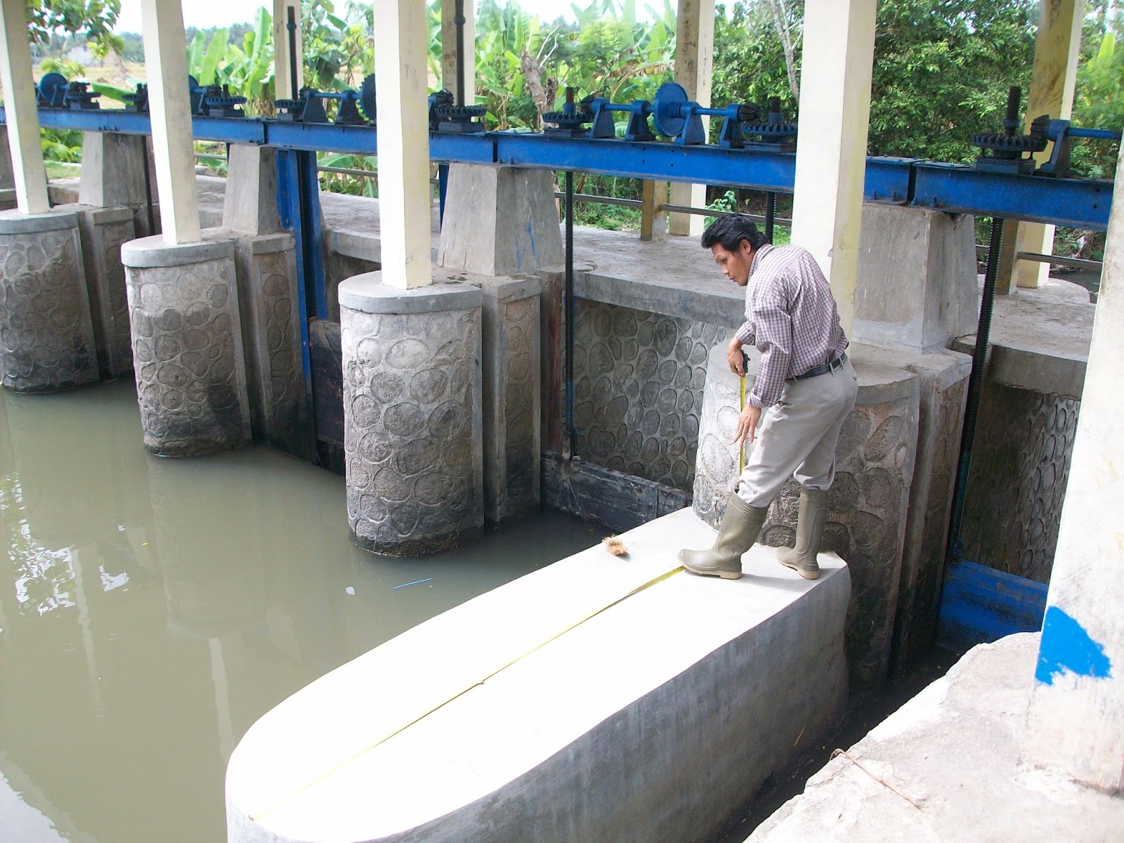 RANCANG GRIYA: IRIGASI - BANGUNAN BENDUNG