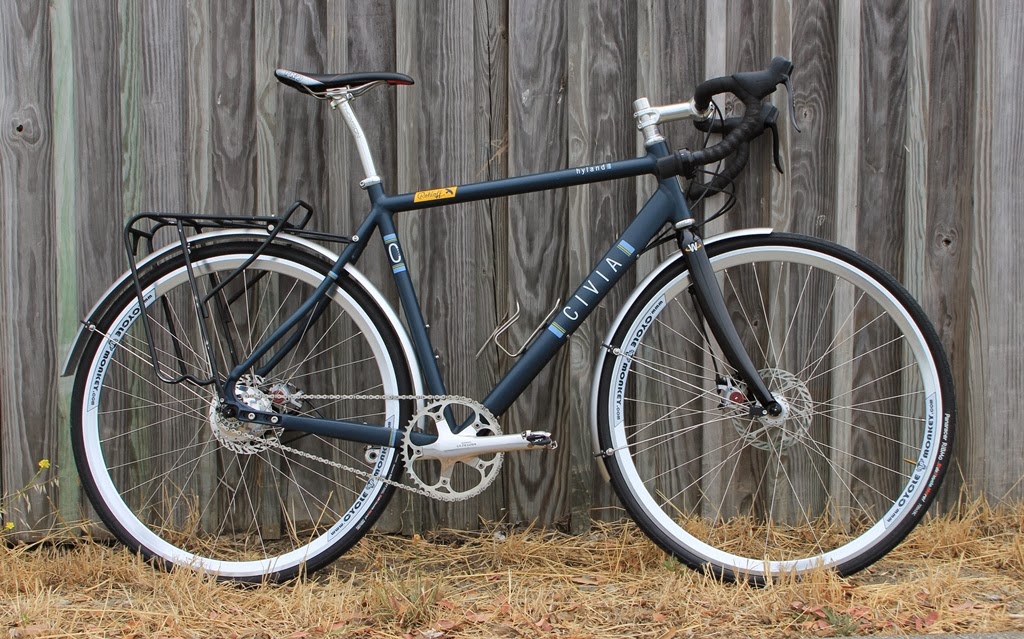 The Monkey Lab: Drop-bar, Rohloff-Outfitted Civia Hyland