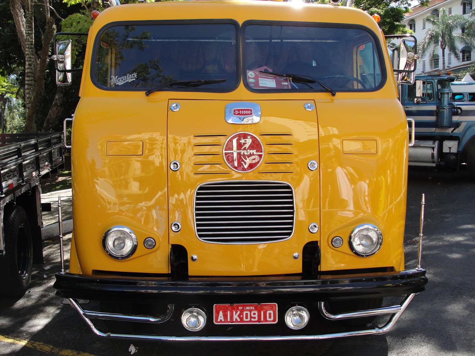 Esportivos Brasileiros Antigos: FNM - O caminhão que marcou nossa história