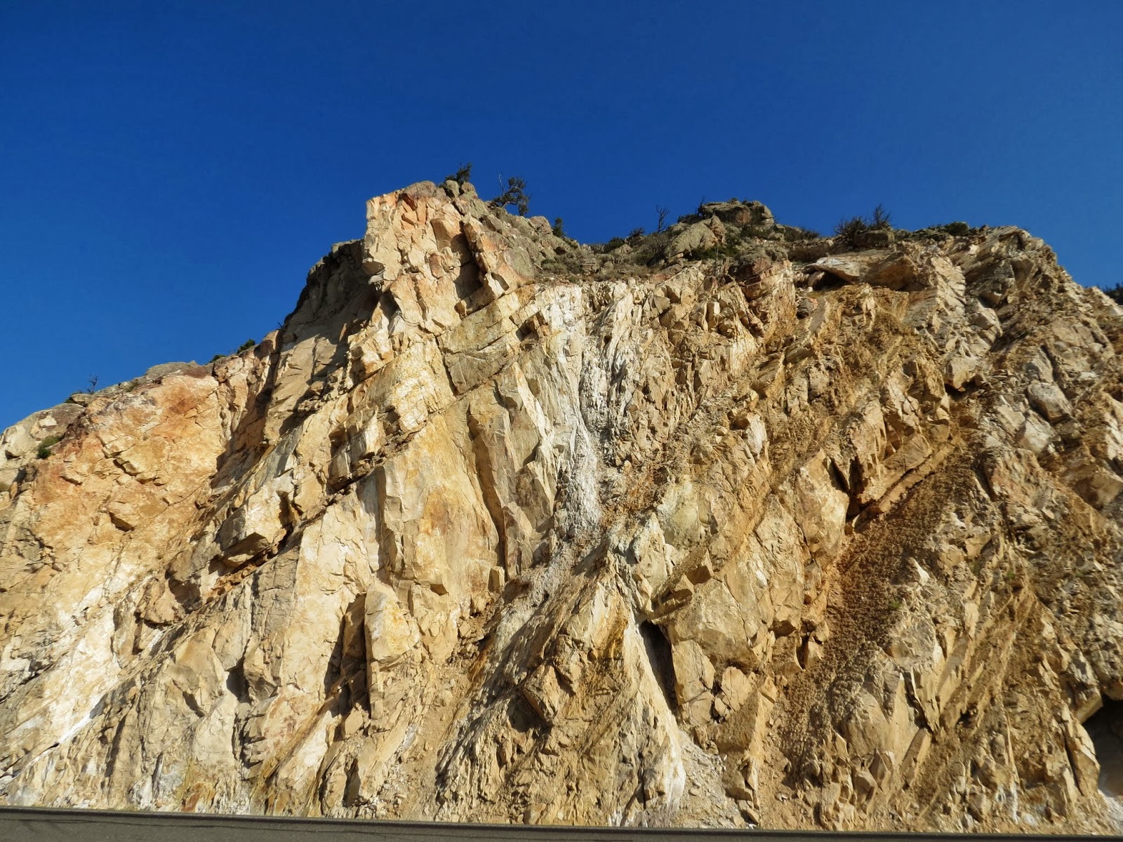 Arbitrary Graves: Moses Died Healthy, Strong And Happy!