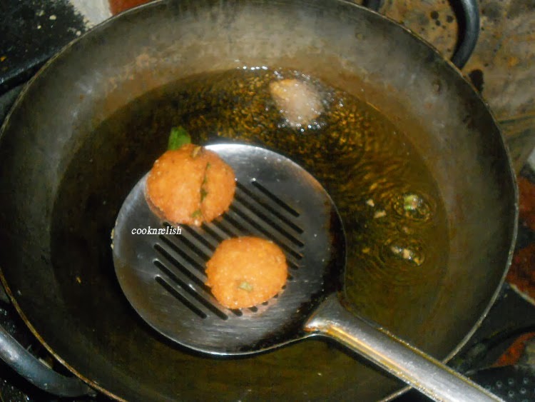 cooknrelish: Multi Lentil Fritter or " Thavala Vadai"