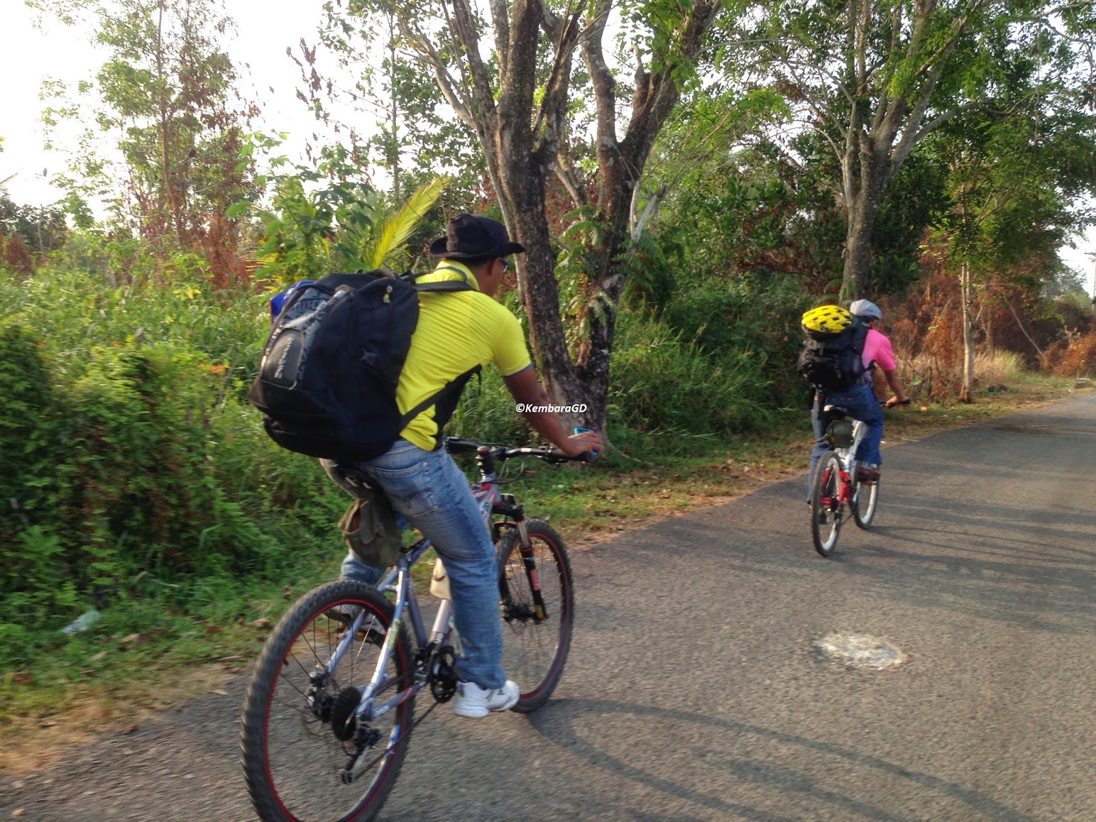 Orang Melayu Naik Basikal