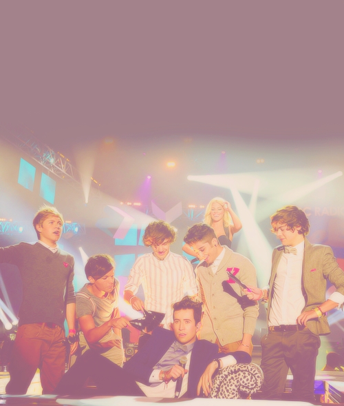 Live While We're Young : One Direction at BBC Radio 1 Pictures (JUST ...