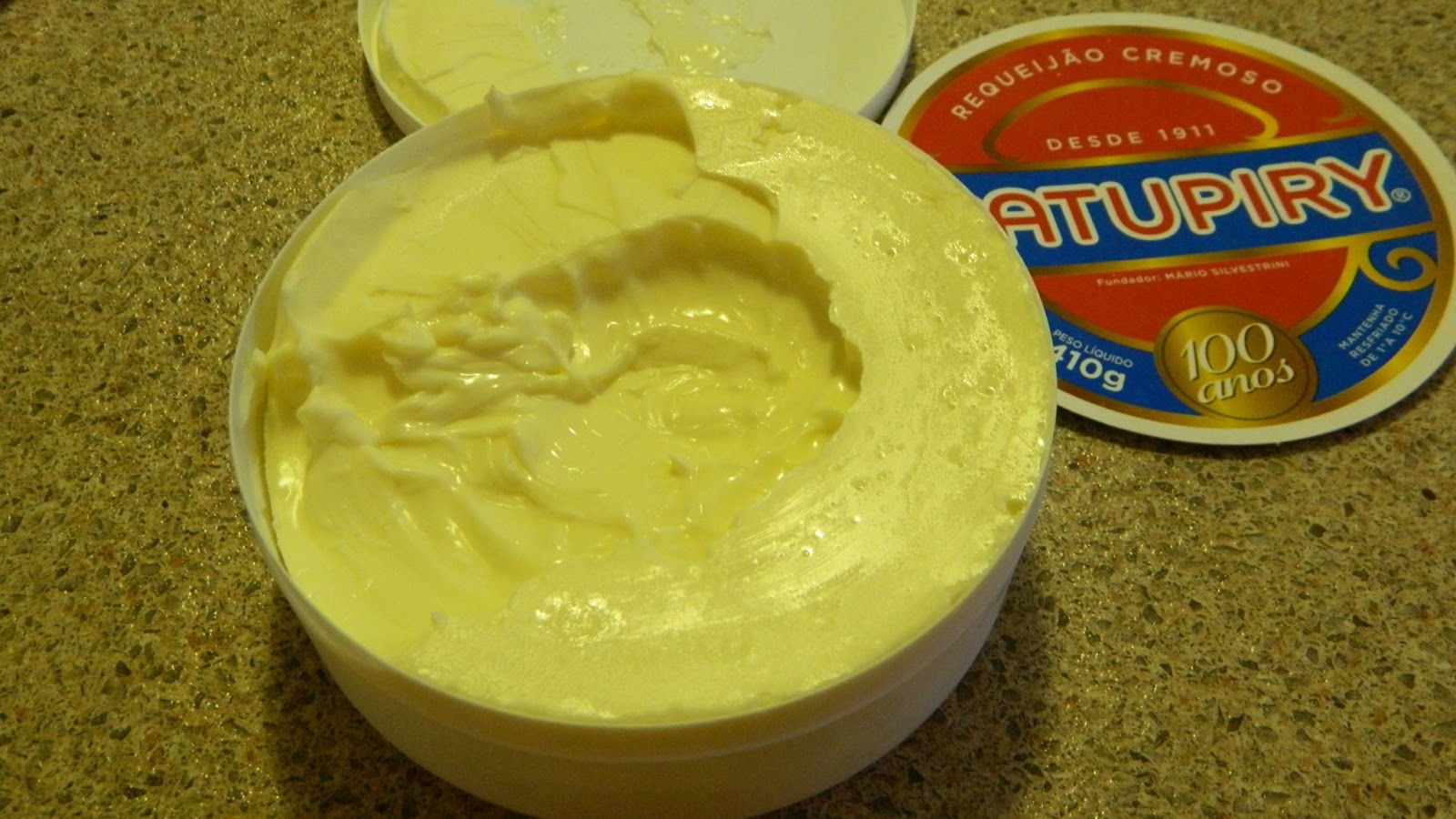 Let's talk food !!!: Homemade Chicken Pizza with Catupiry