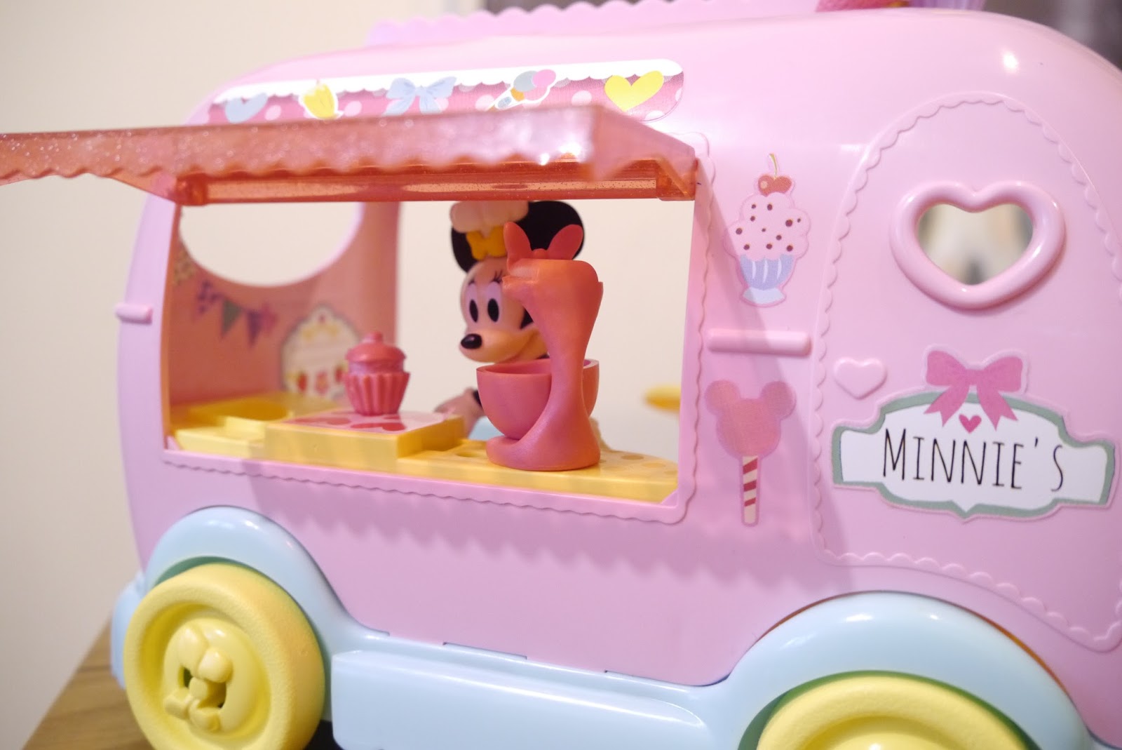 Minnie Sweets and Candy Van Review | Kerry Louise Norris
