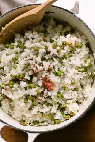 Perfectly imperfect : Green Peas Rice with Cherry Blossoms