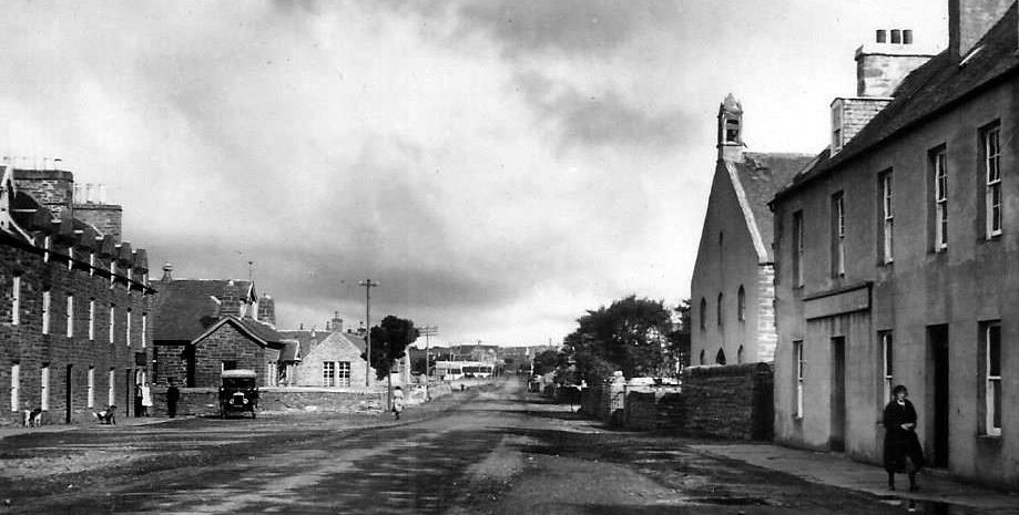 Tour Scotland: Old Photograph Main Street Lybster Scotland