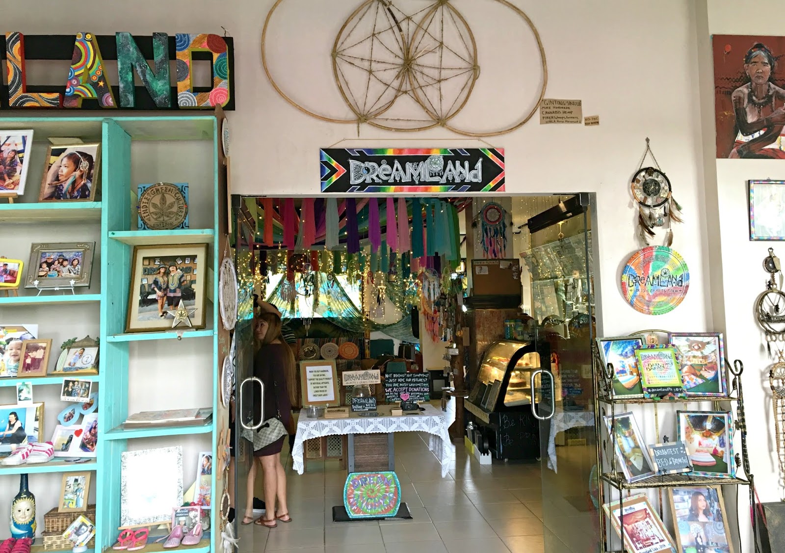 The Bandwagon Chic: A Must Visit Artsy Cafe in Tagaytay