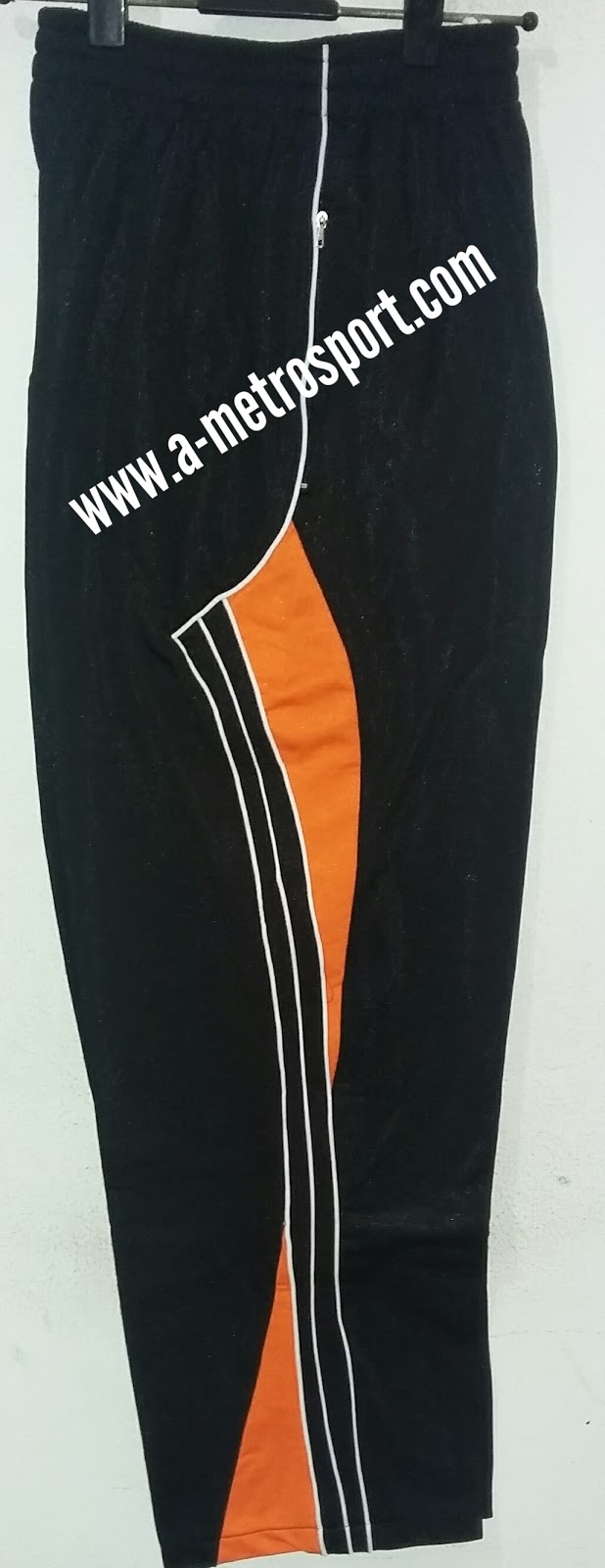 GROSIR CELANA TRAINING SPACK