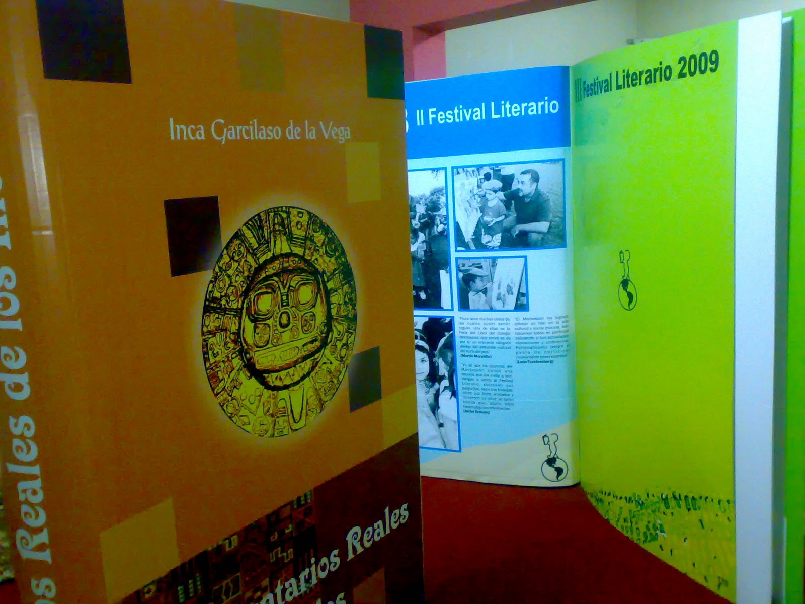 UNIPark Miraflores: LIBRO GIGANTE EN CARTÓN