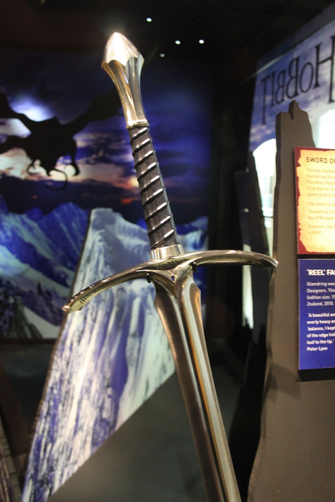 Kinga's Favourites: Lord Of The Rings and The Hobbit Weapons - Royal ...