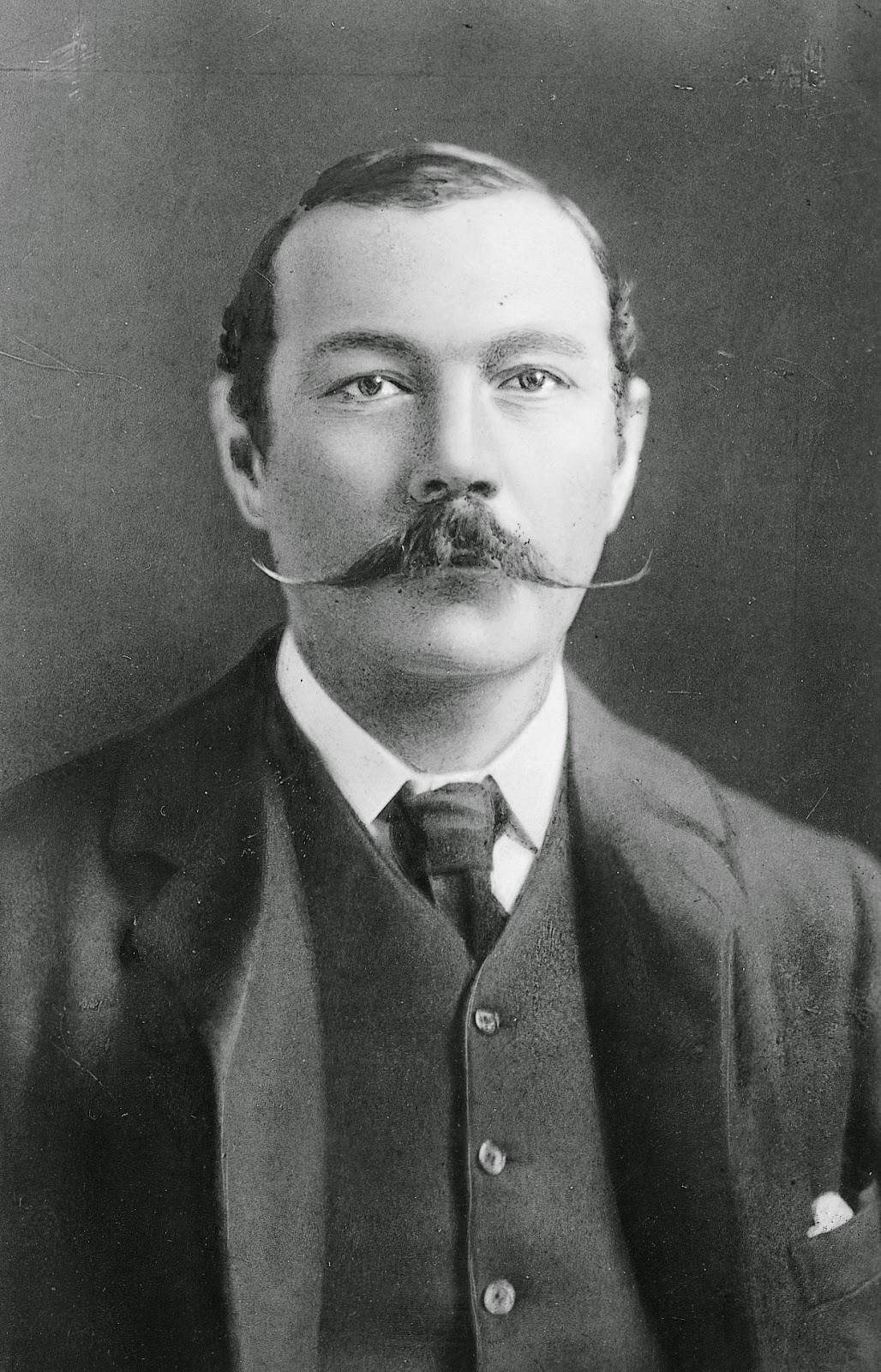 Conan Doyle creía en el espiritismo