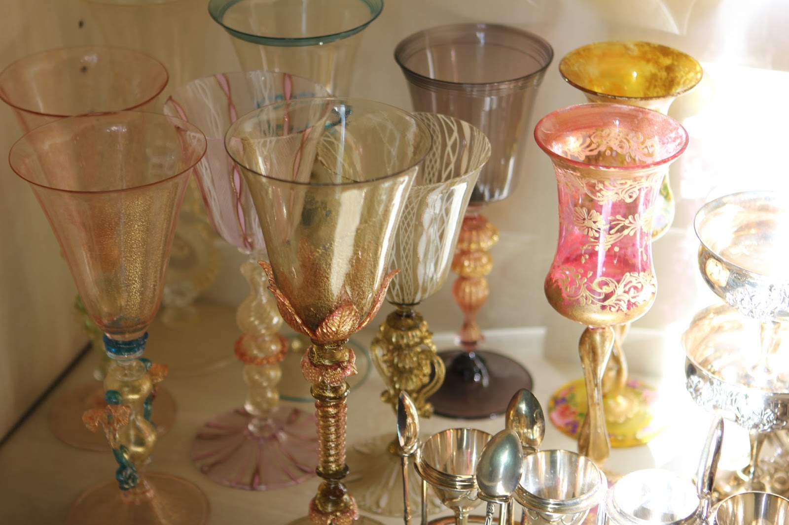 Romancing The Home Where Did All My Stuff Go romancing-the-home-where-did-all-my-stuff-go