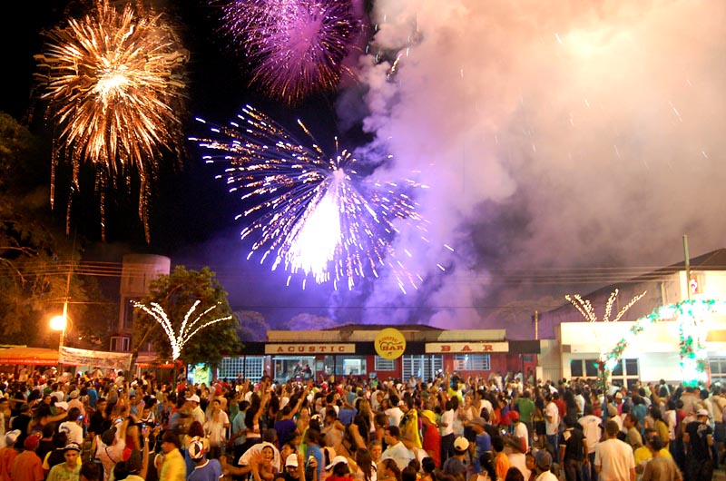 Luciano Rocha: HISTÓRIA DA FESTA DE REVEILLON