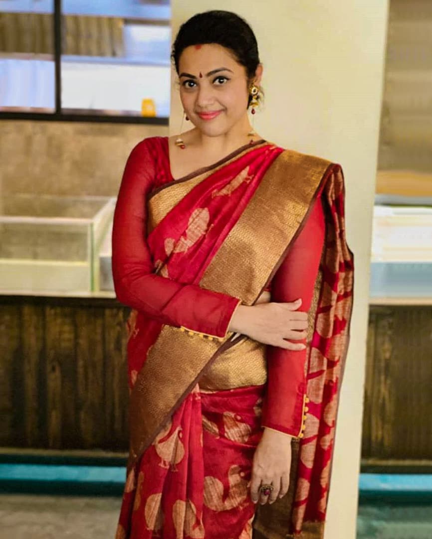 Famous Tamil Actress Meena Latest Gorgeous Stills