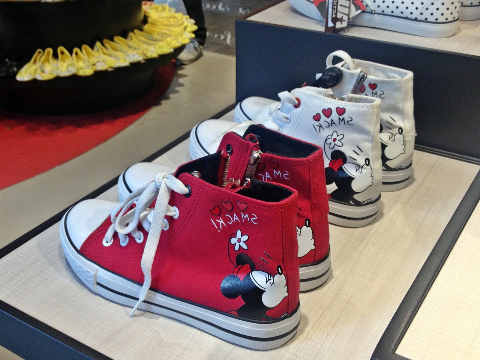 슈펜 SHOOPEN Official Grand Opening in Malaysia ft. 송지효 SongJiHyo