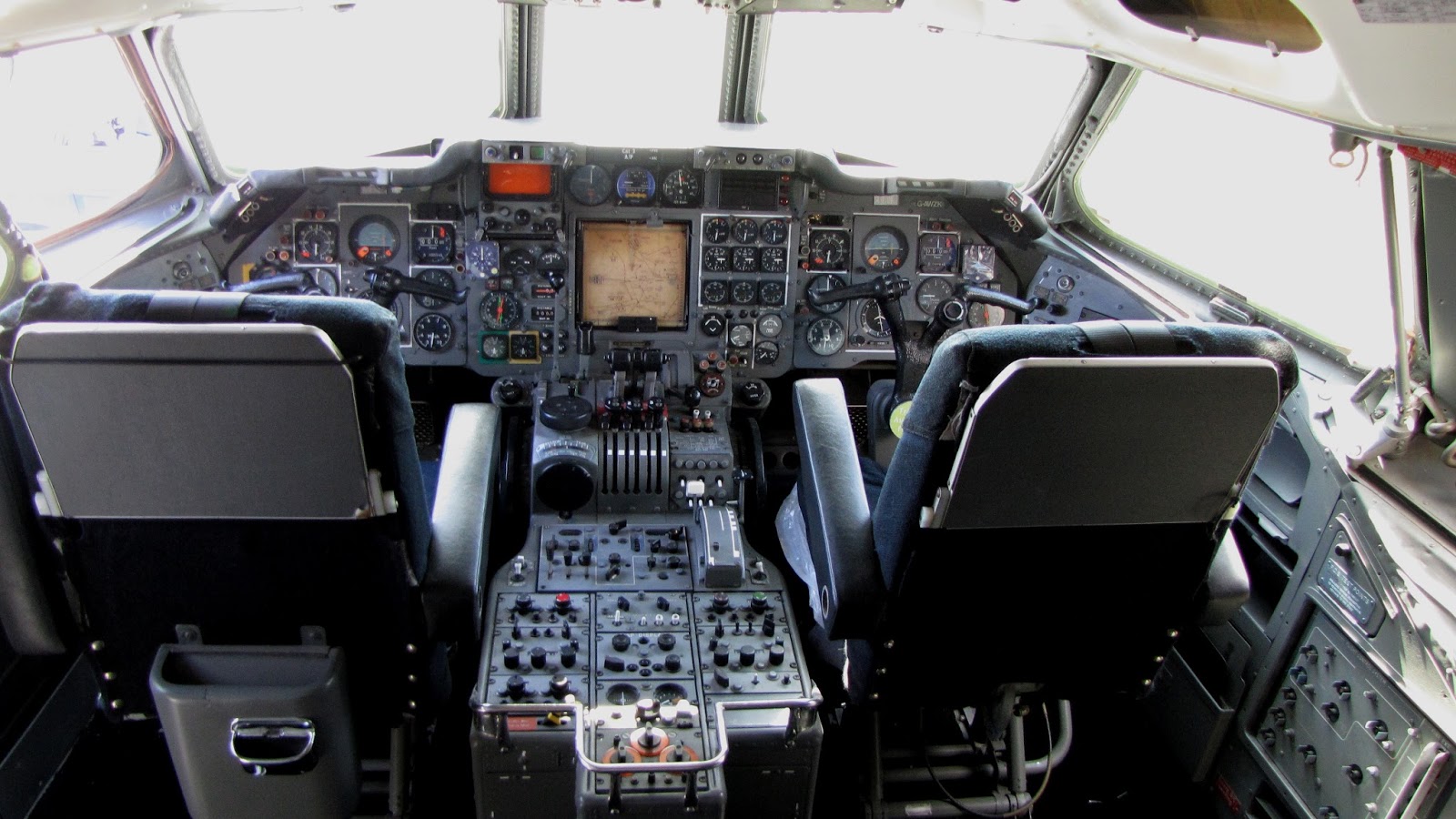 Tour fotográfico a um Hawker Siddeley HS 121 Trident 3 - Parte 2