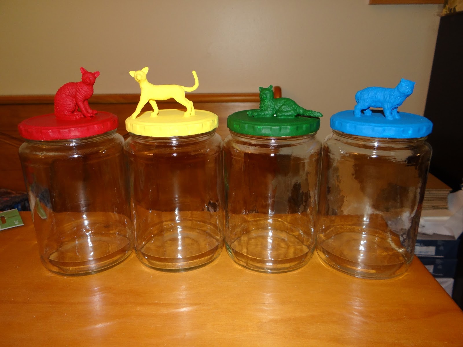 Amber's Craft a Week Blog: Colorful Cat (or Other Animal) Storage Jars