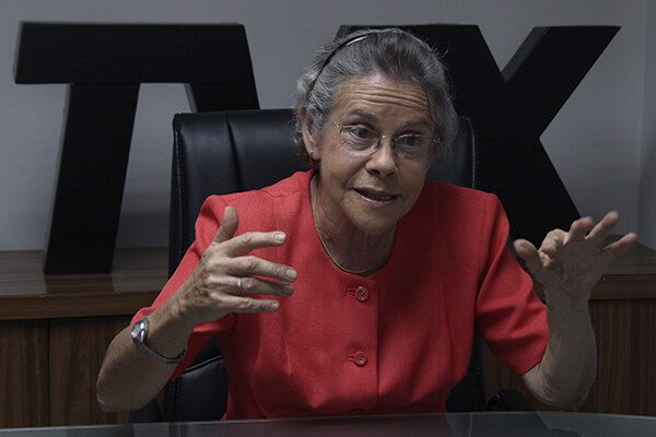 Sólido puente: María López Vigil