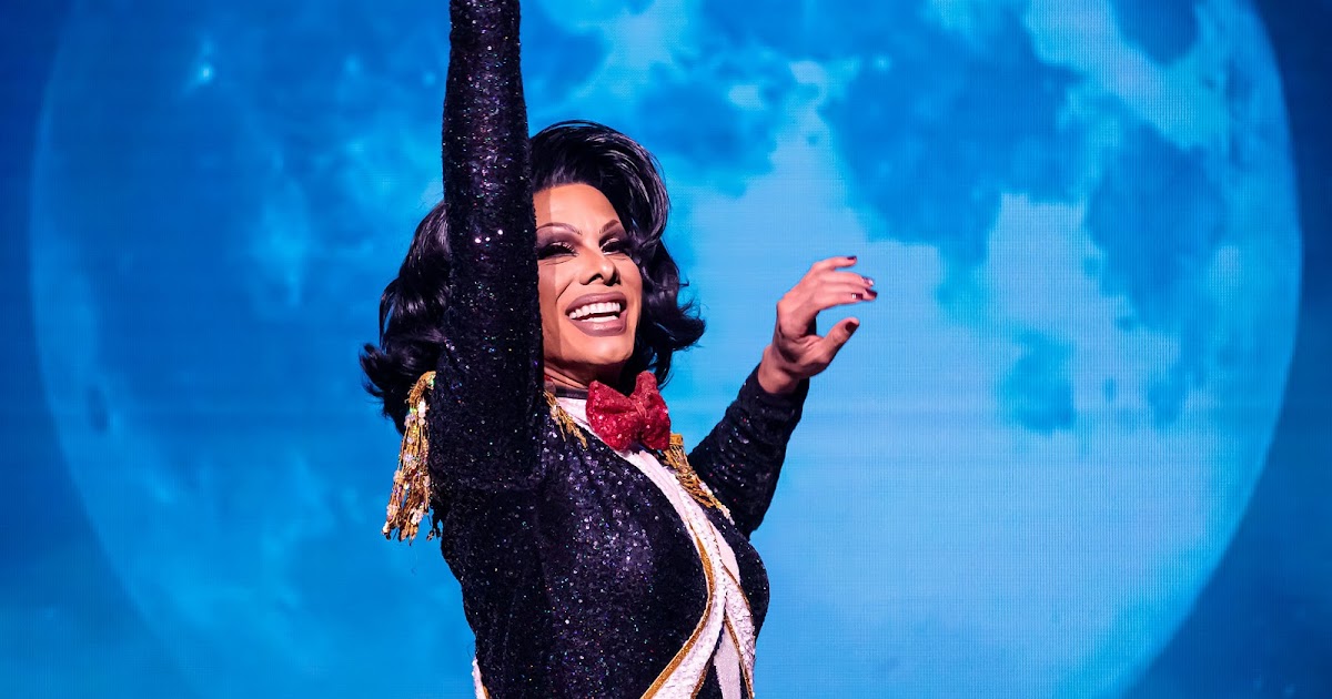 Shuga Cain performing at A Drag Queen Christmas at the ACL Live Moody ...