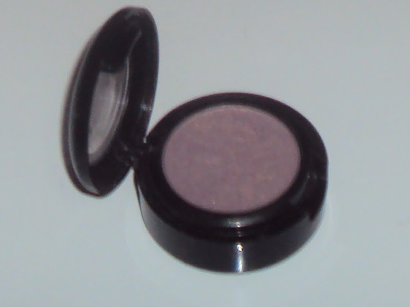 Swatche: sombra MakeUp Diva (Yes Cosmetics) JuMakeUp.com