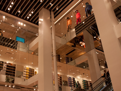 KIDS N THE KNOW ONLINE: Uniqlo Is The New H&M Store Headed To Dallas ...