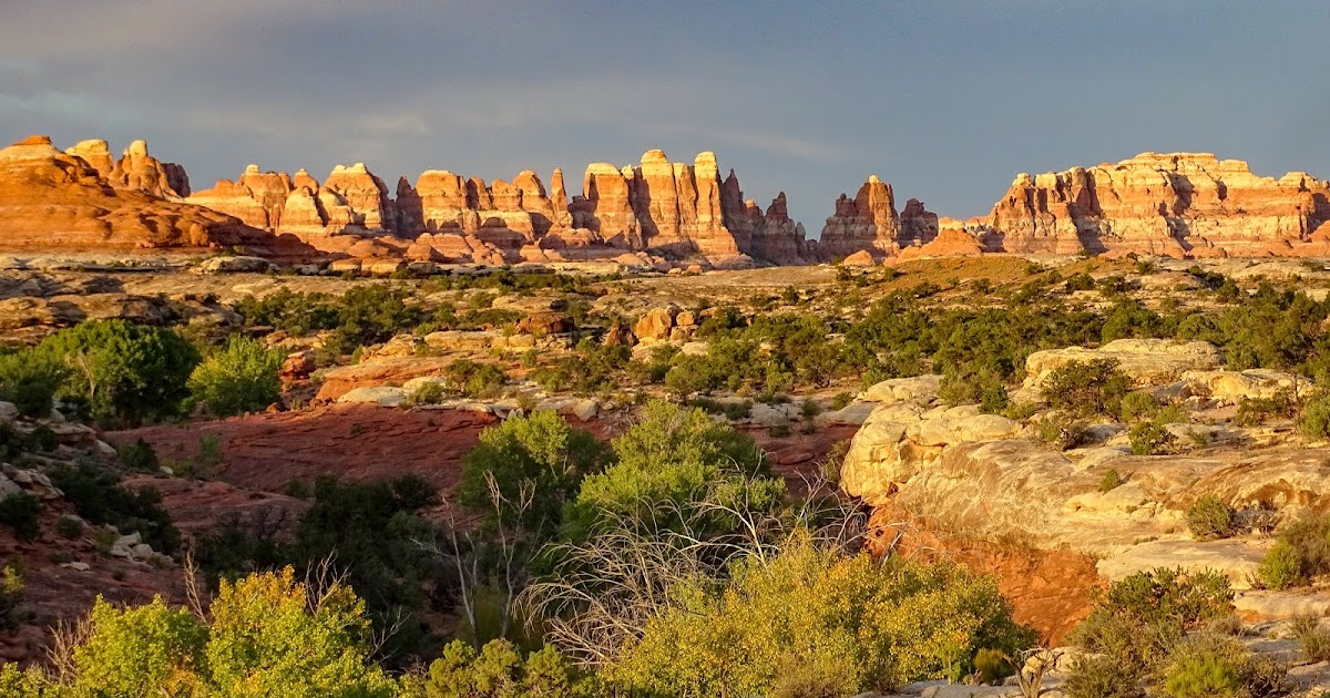 Walking Arizona: The Needles, Canyonlands National Park