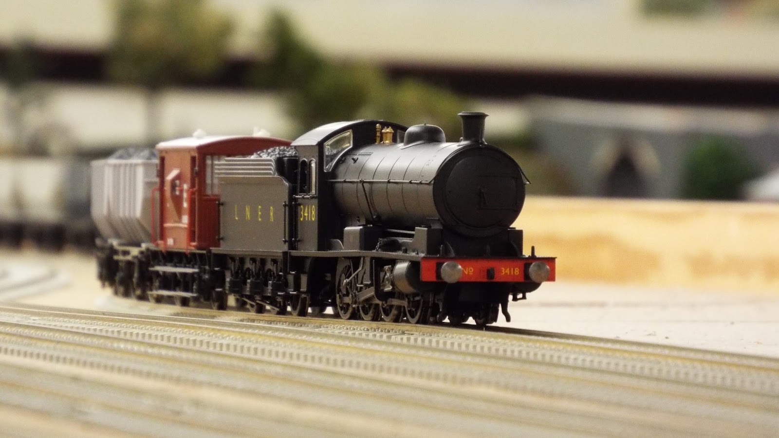 THE BRITISH RAILWAY STORIES LTD: "Hornby Raven Q6 review: a northern ...