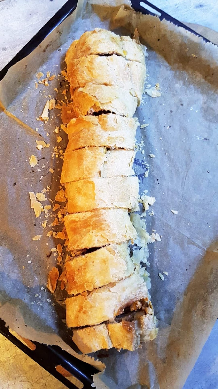 Strudel me mollë (Vienez) | BonBon Taste