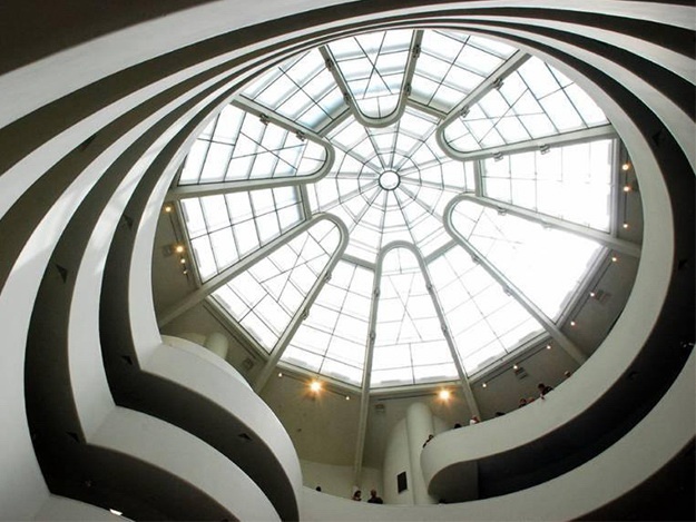 Día: Живой ПАНДУС - Музей Гуггенхейма. The Guggenheim Museum is Live RAMP.