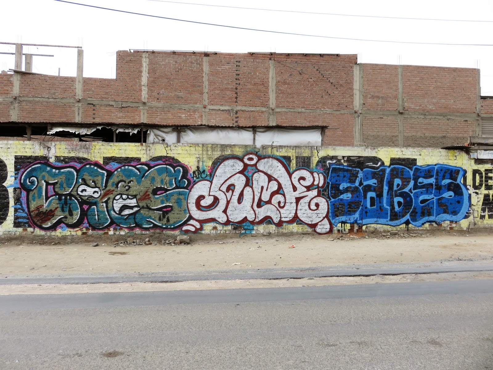 LUIS CAOTICO: GRAFFITI - SAN JUAN DE MIRAFLORES 2015