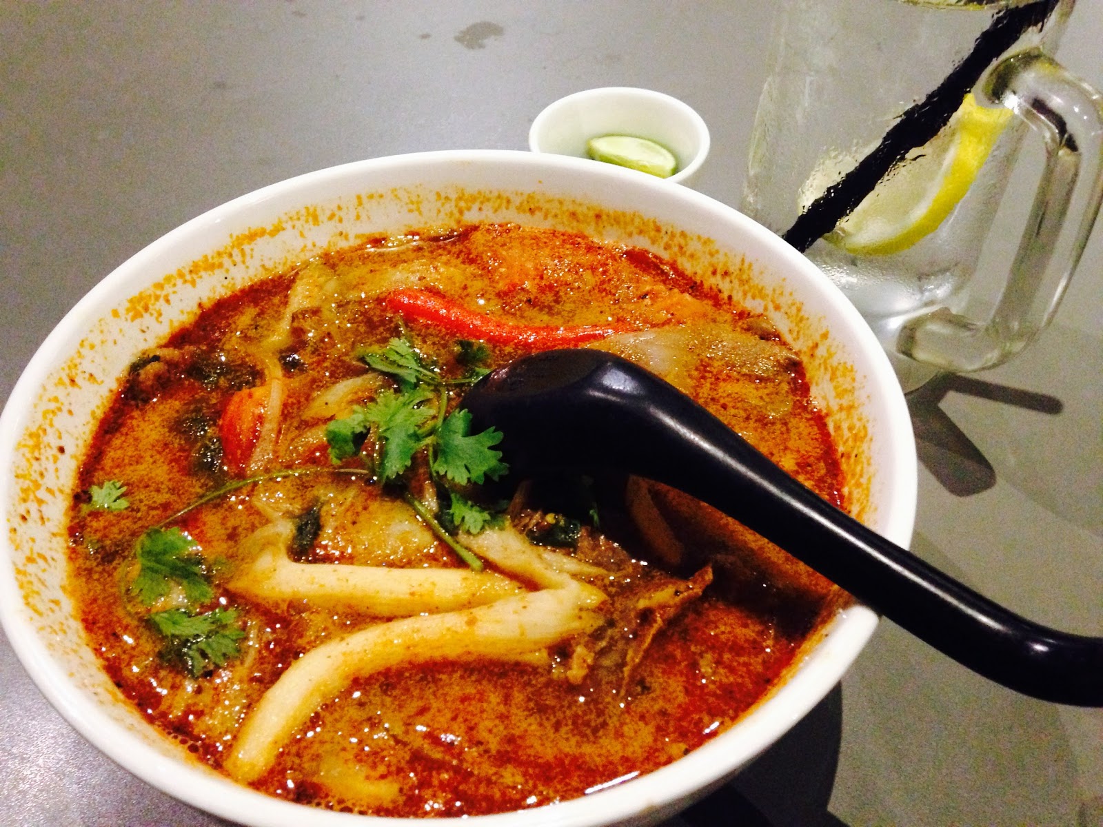 Eka Tikah : Row Six Restaurant