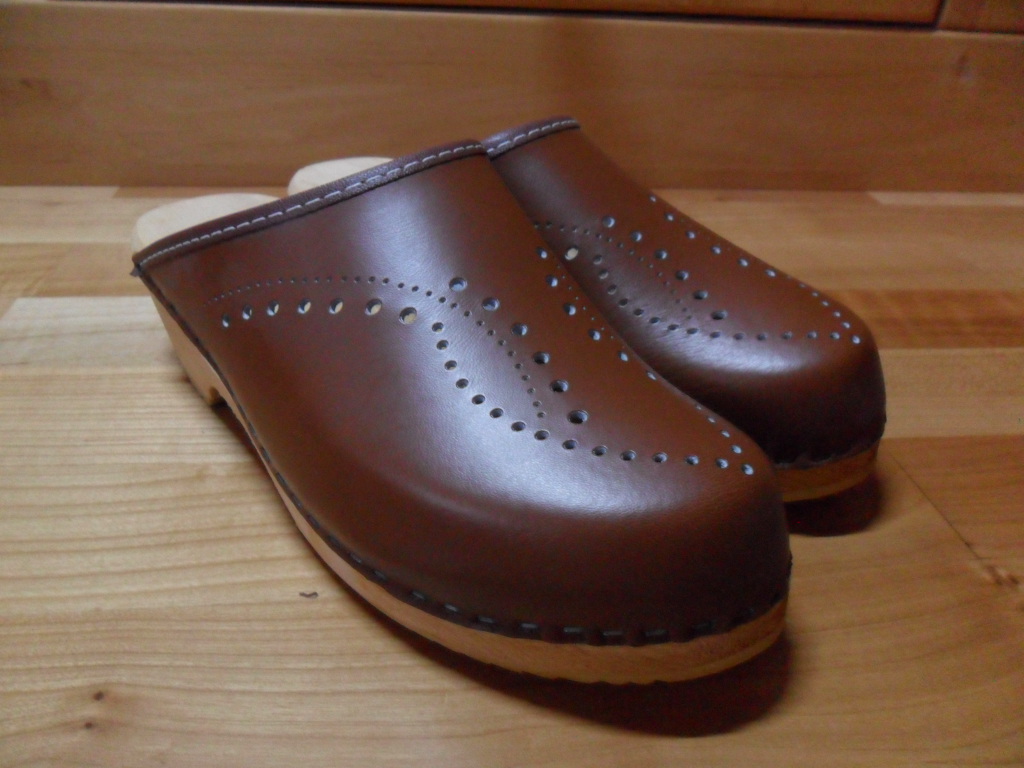 Modische Clogs gibts bei berlin-clogs