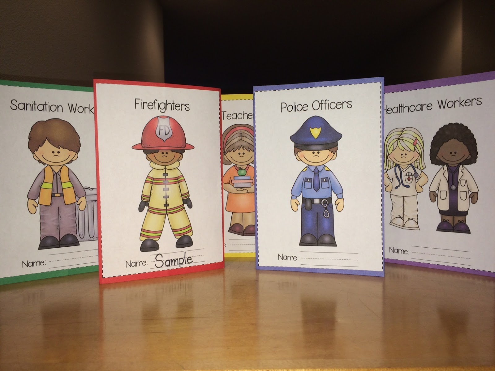 Clever Classroom Contributions!: New Community Helpers Foldables