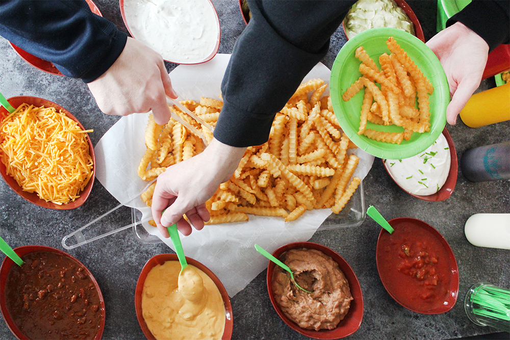 Southern Mom Loves: Game Day 'Make Your Favorite' Fry Bar Spread