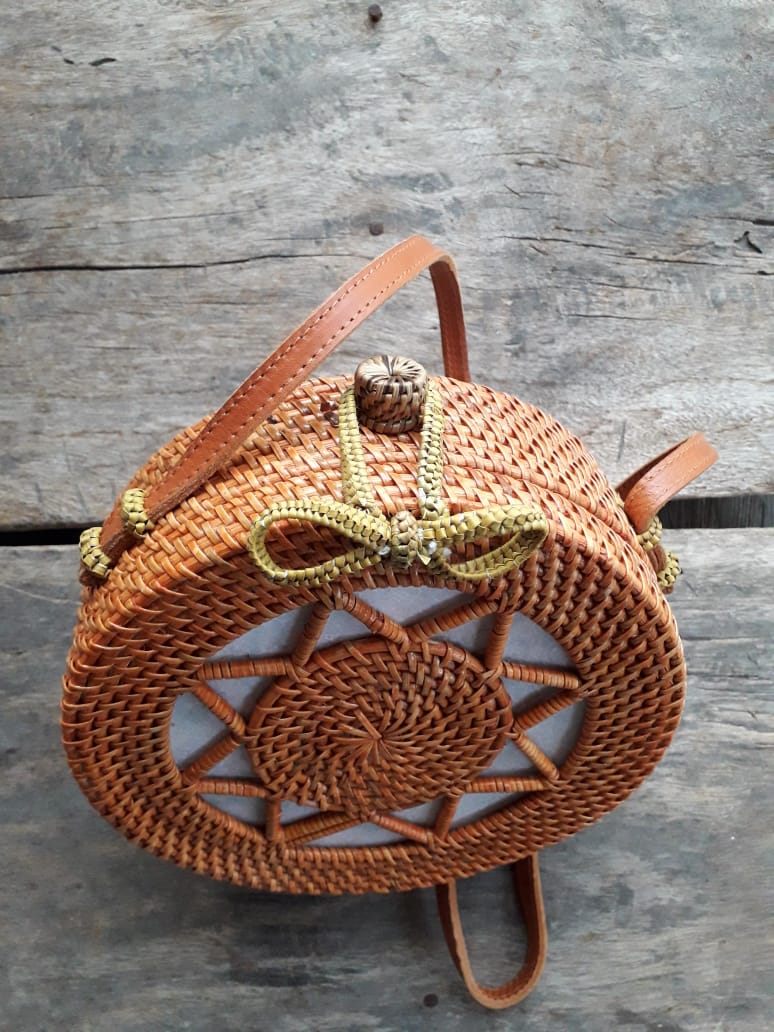 Tas Rotan Motif Bintang