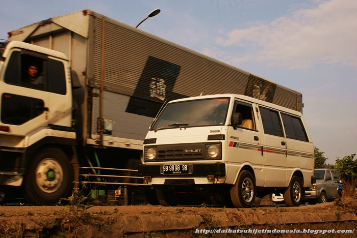 Daihatsu Hijet: Mempertahankan Penampilan Daihatsu Hijet 1000